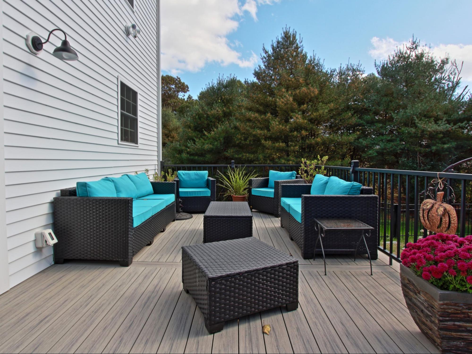 Deck Builders in Rhode Island | Ravin Builders